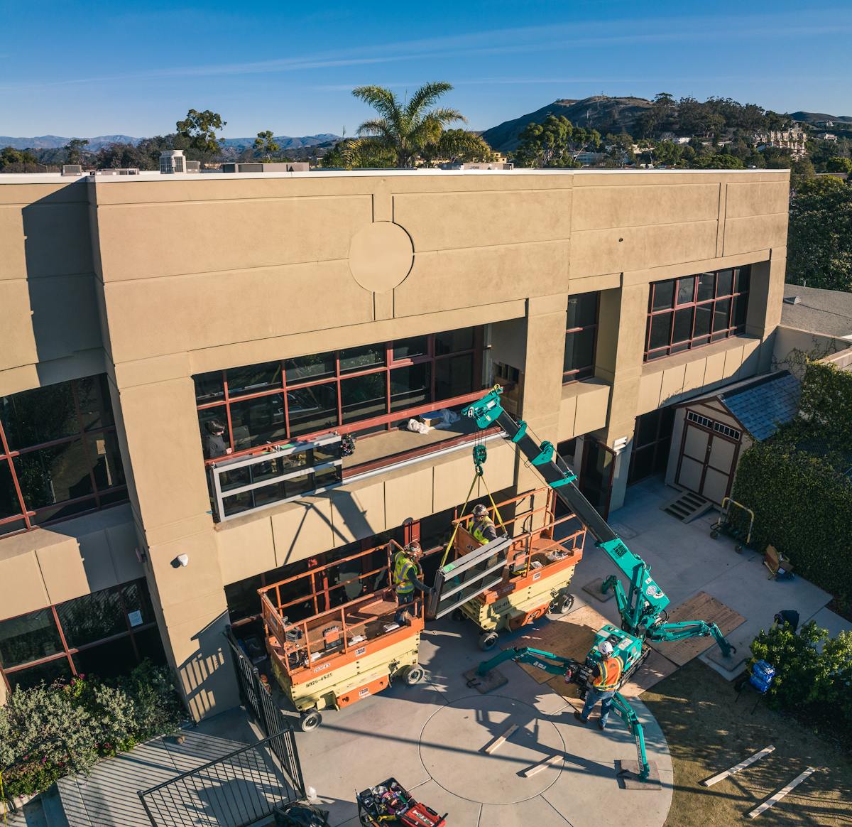 These Windows Generate Power | Buildings